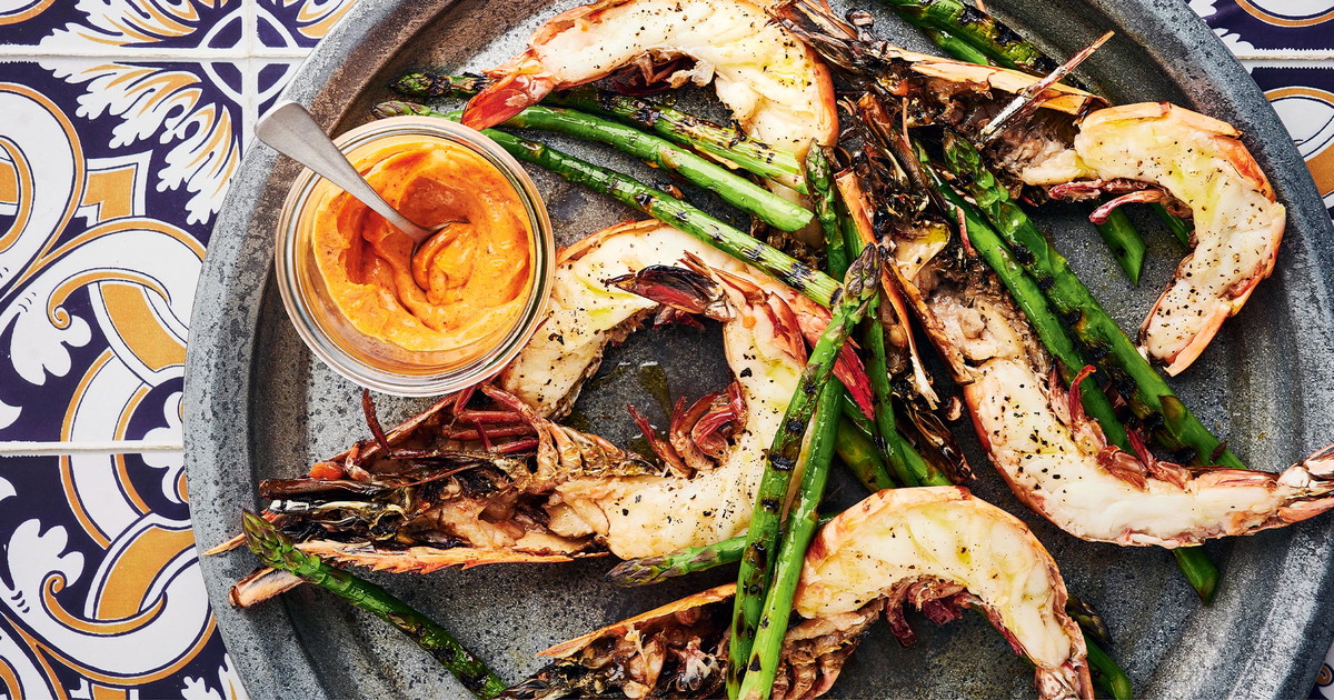 King Prawns & Asparagus with Orange Mayonnaise - Recipes - Falstaff