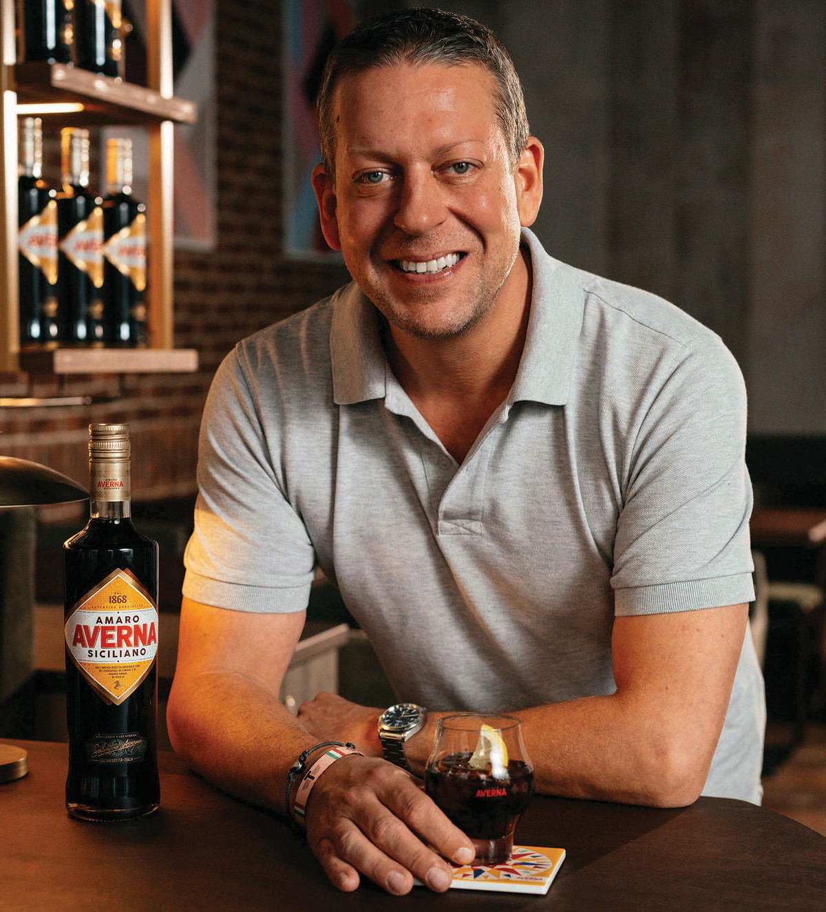 Neueröffnung: Andreas Flatscher sperrt Wiens erste »Averna«-Bar auf ...